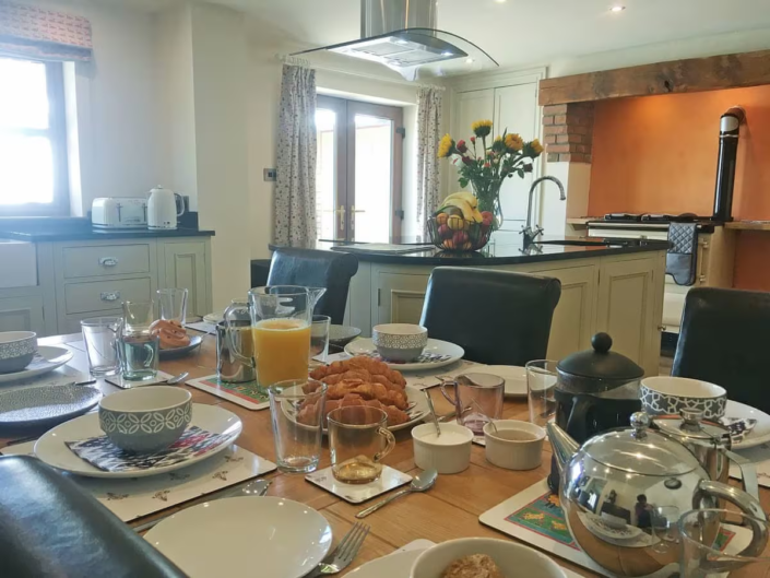 Kitchen – Found Food